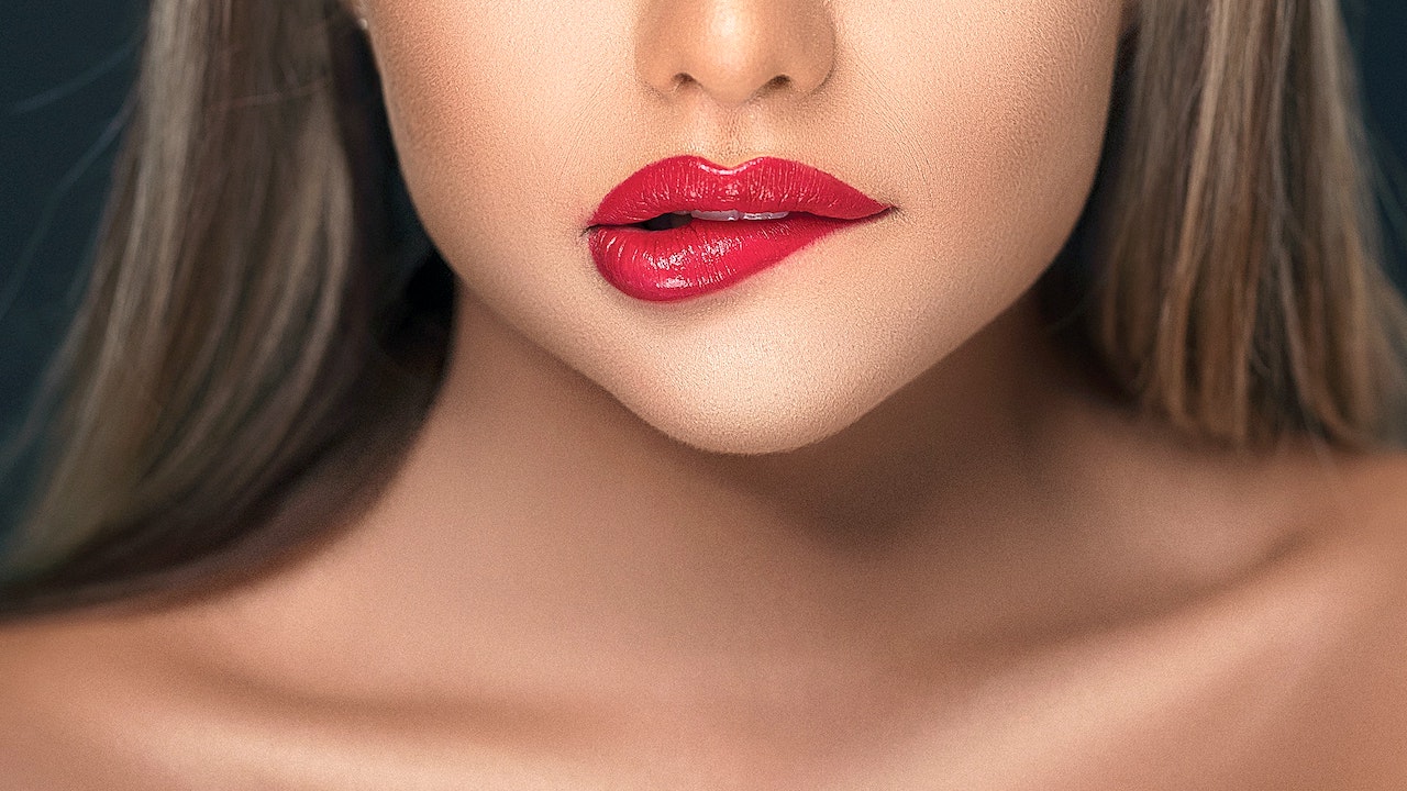 Jolie, Jenner, Fox, and Johansson Top ‘Most-Requested Celebrity Lips ...